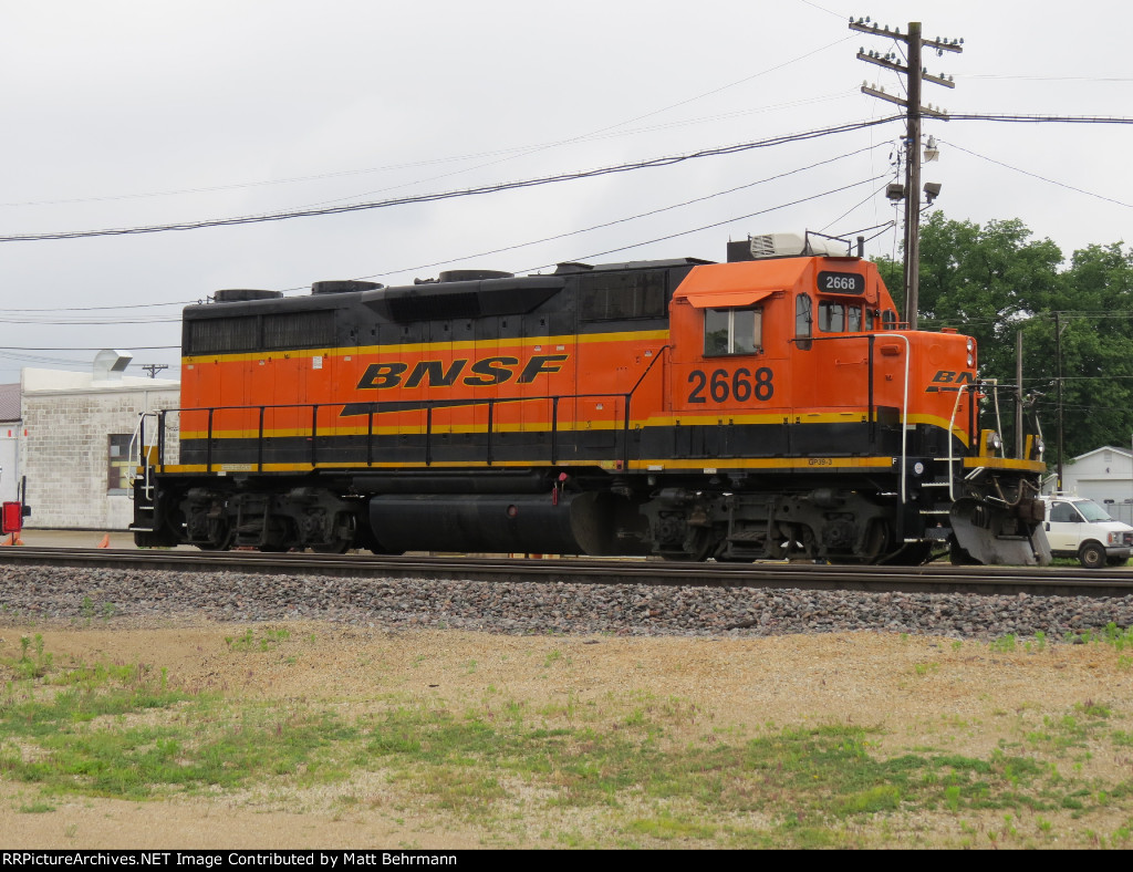 BNSF 2668